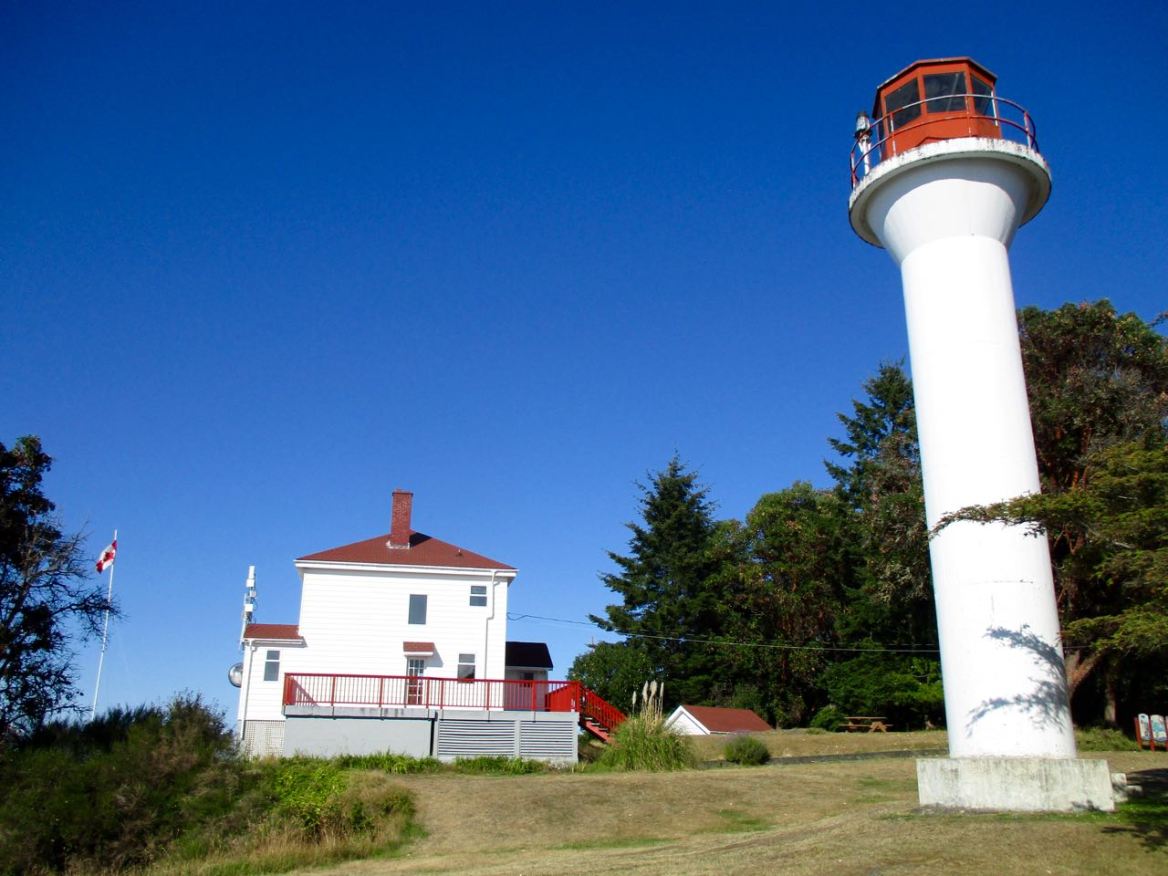cycle hiking Mayne Island – besthike.com